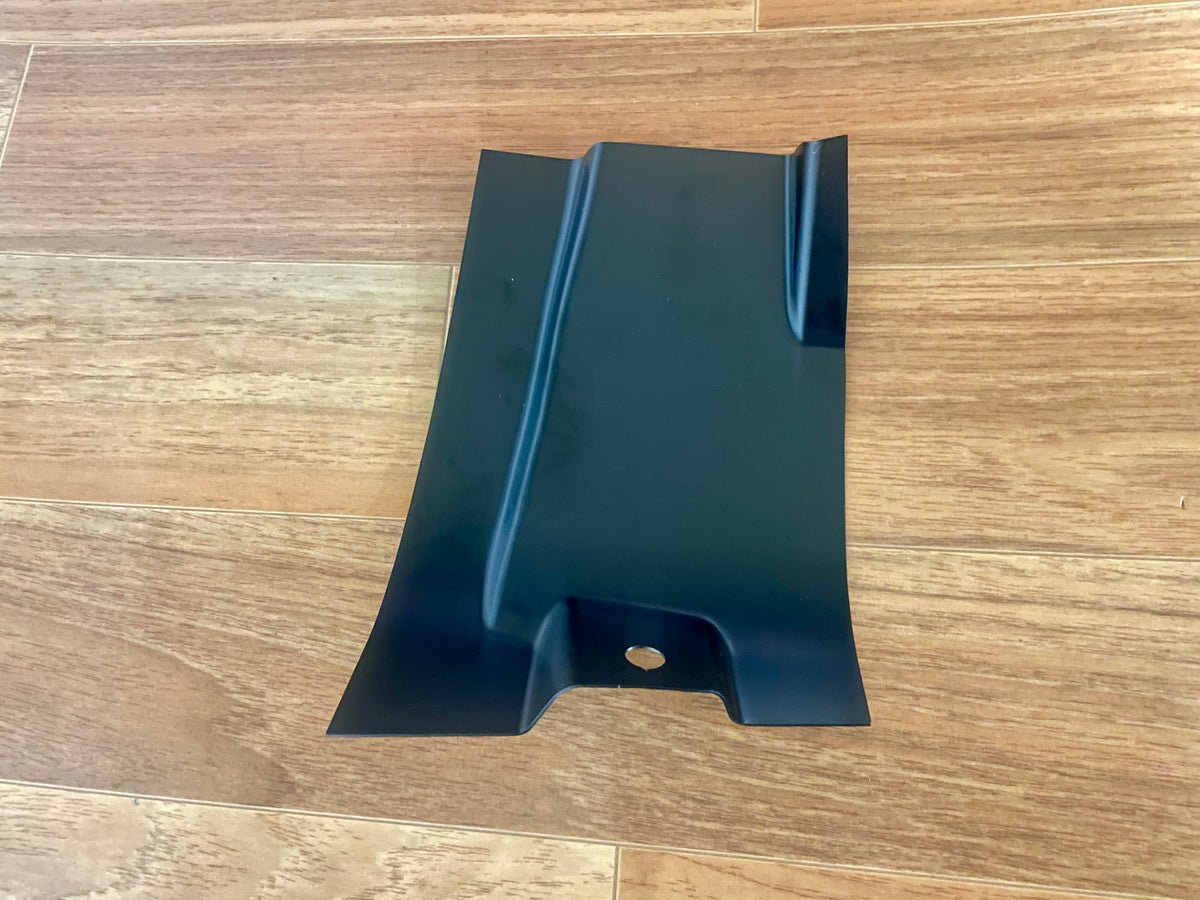 Right Lower Front Inner Guard Rust Panel XR XT XW XY – Early Falcon Spares