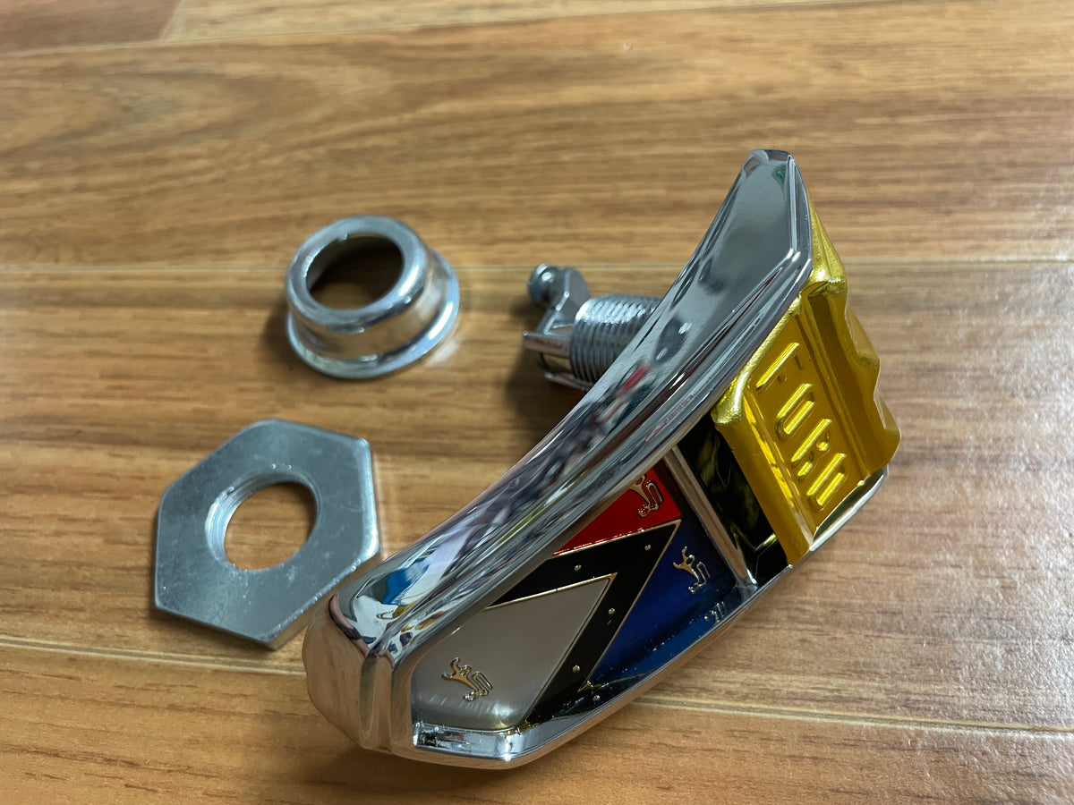 XL XM Sedan Boot Lock Bezel Emblem. Unpainted Flap – Early Falcon Spares