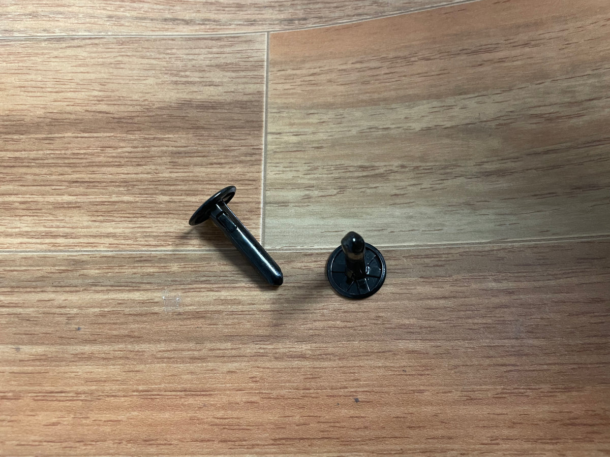 Original Style Metal Firewall Insulation Clip XK XL XM XP XR - Pair ...