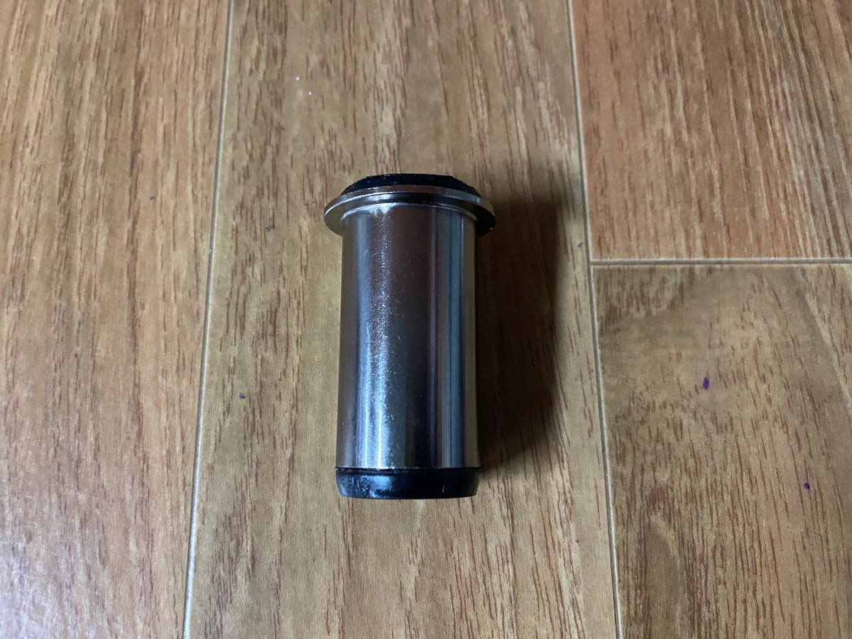 New Rubber Idler Arm Bush kit 33mm – Early Falcon Spares