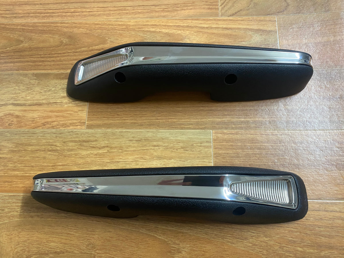 New XM XP Coupe Hardtop Black Arm Rests Pair – Early Falcon Spares