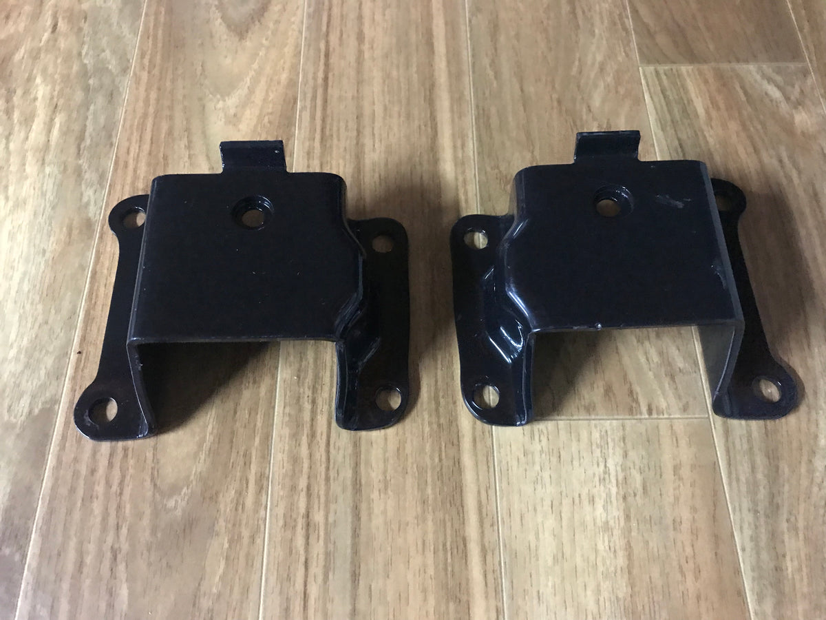 V8 Engine Mount Base Plate XA -E – Early Falcon Spares